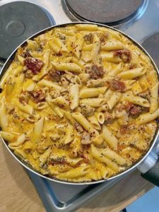 Creamy Chicken Mozzarella Pasta – Sweety Cake